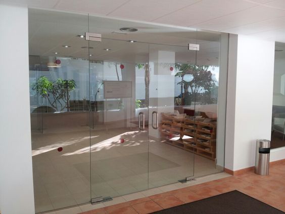 PUERTAS EN VIDRIO | Cristales Templados La Torre